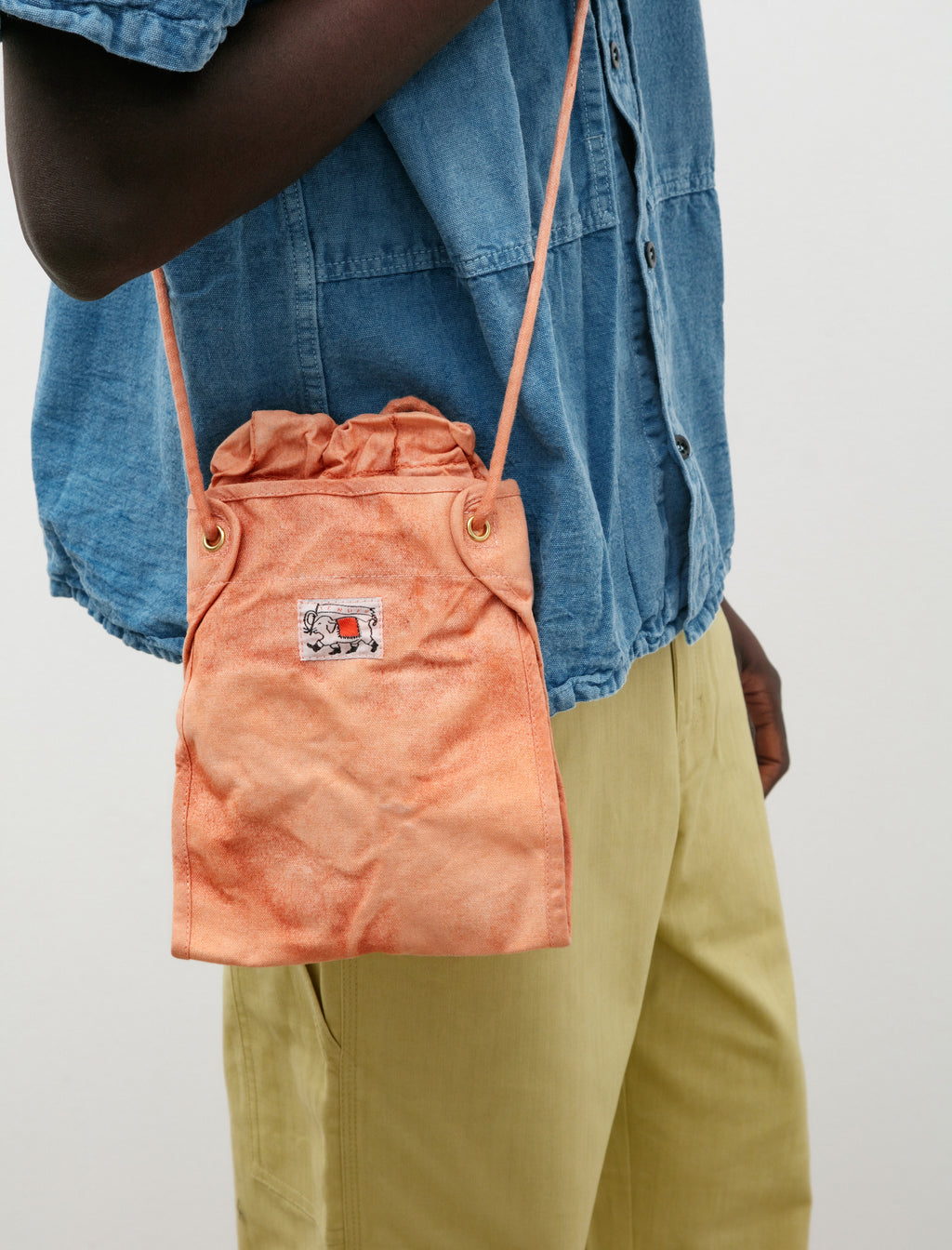 Tender 533 Elephant Ear Pouch Conveyor Belt Canvas Red Ochre – Neighbour