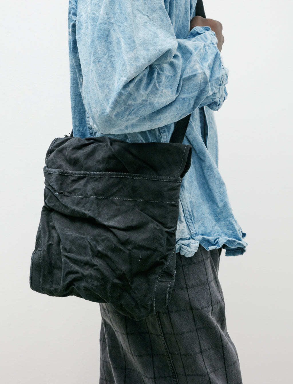 Tender 532 Elephant Ear Satchel Conveyor Belt Canvas Black Hole – Neighbour