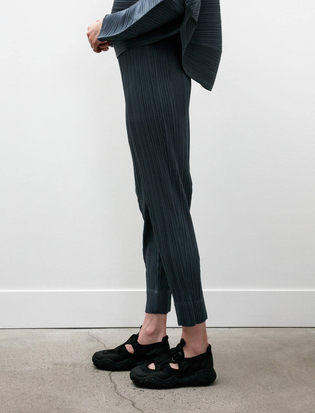 Pleats Please by Issey Miyake UFO Pants Blue Grey – Neighbour
