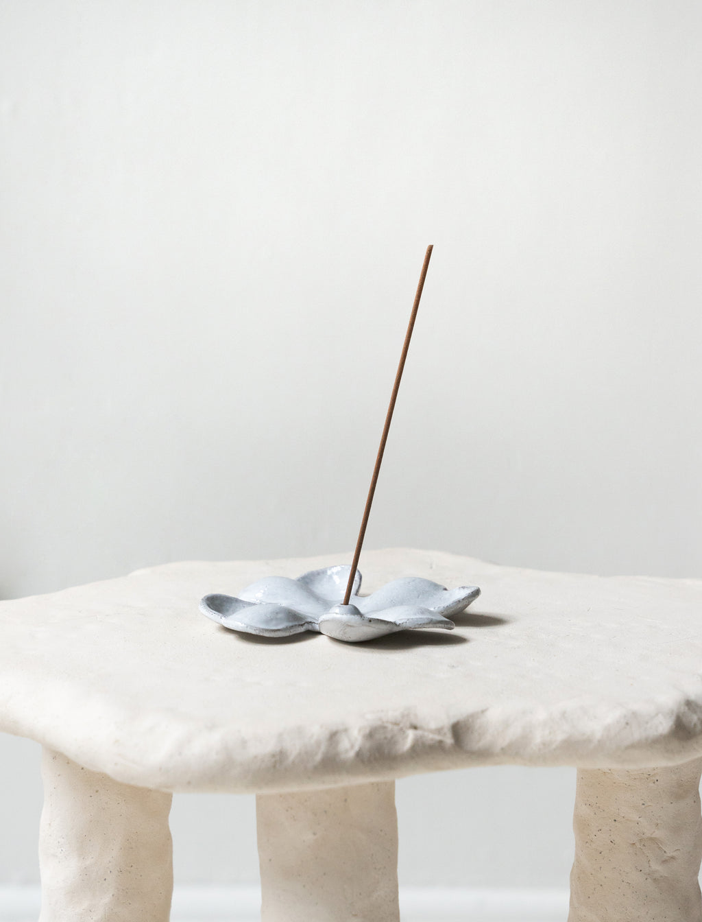 Astier de Villatte Chance Incense Holder – Neighbour