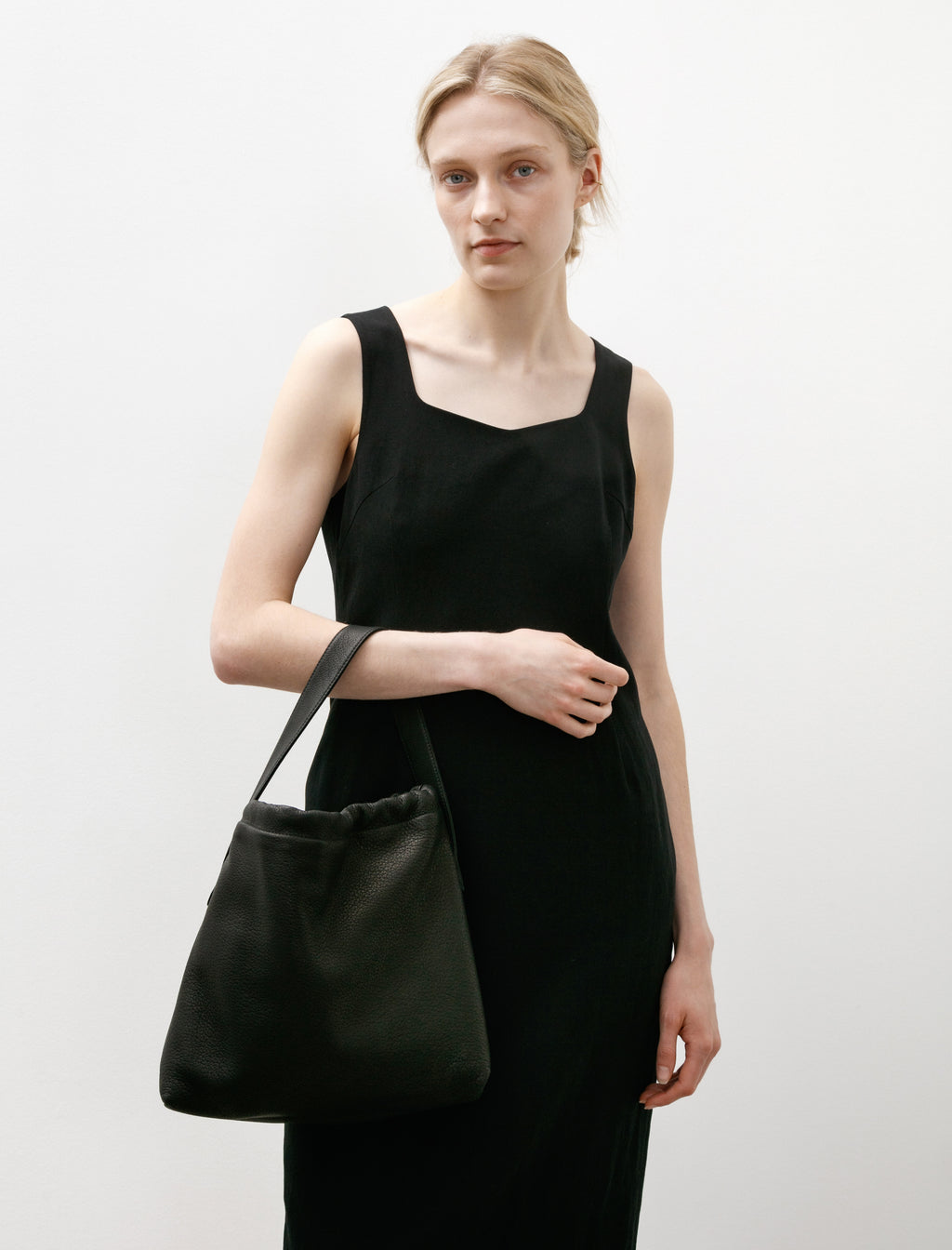Aeta Draw String One Shoulder Bag Small Black – Neighbour