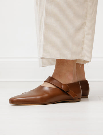 Cristaseya Buttoned Shoes Cognac – Neighbour