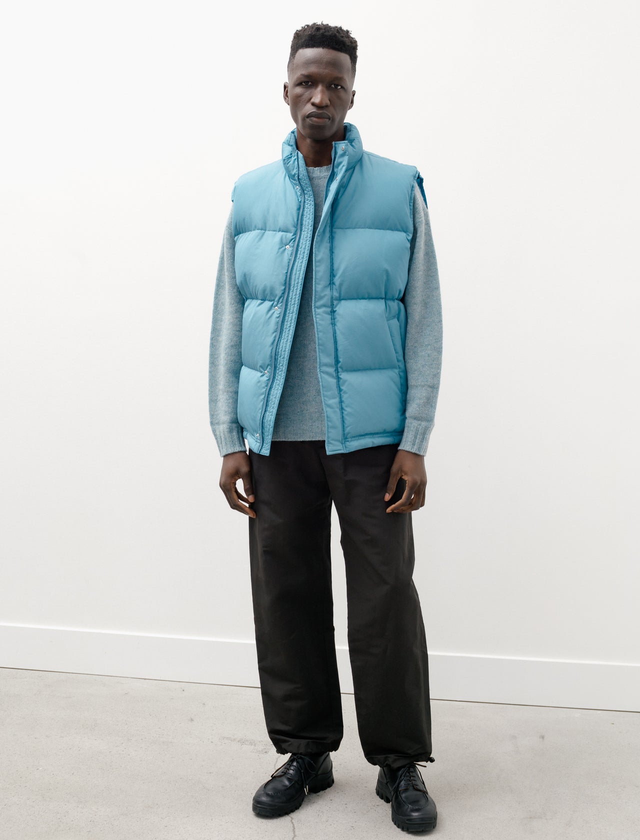 Auralee Suvin High Count Down Vest Blue – Neighbour